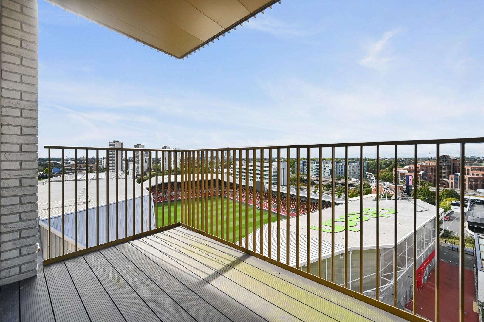 1 Bedroom Flat For Sale in Capital Interchange Way, Brentford, TW8 ...